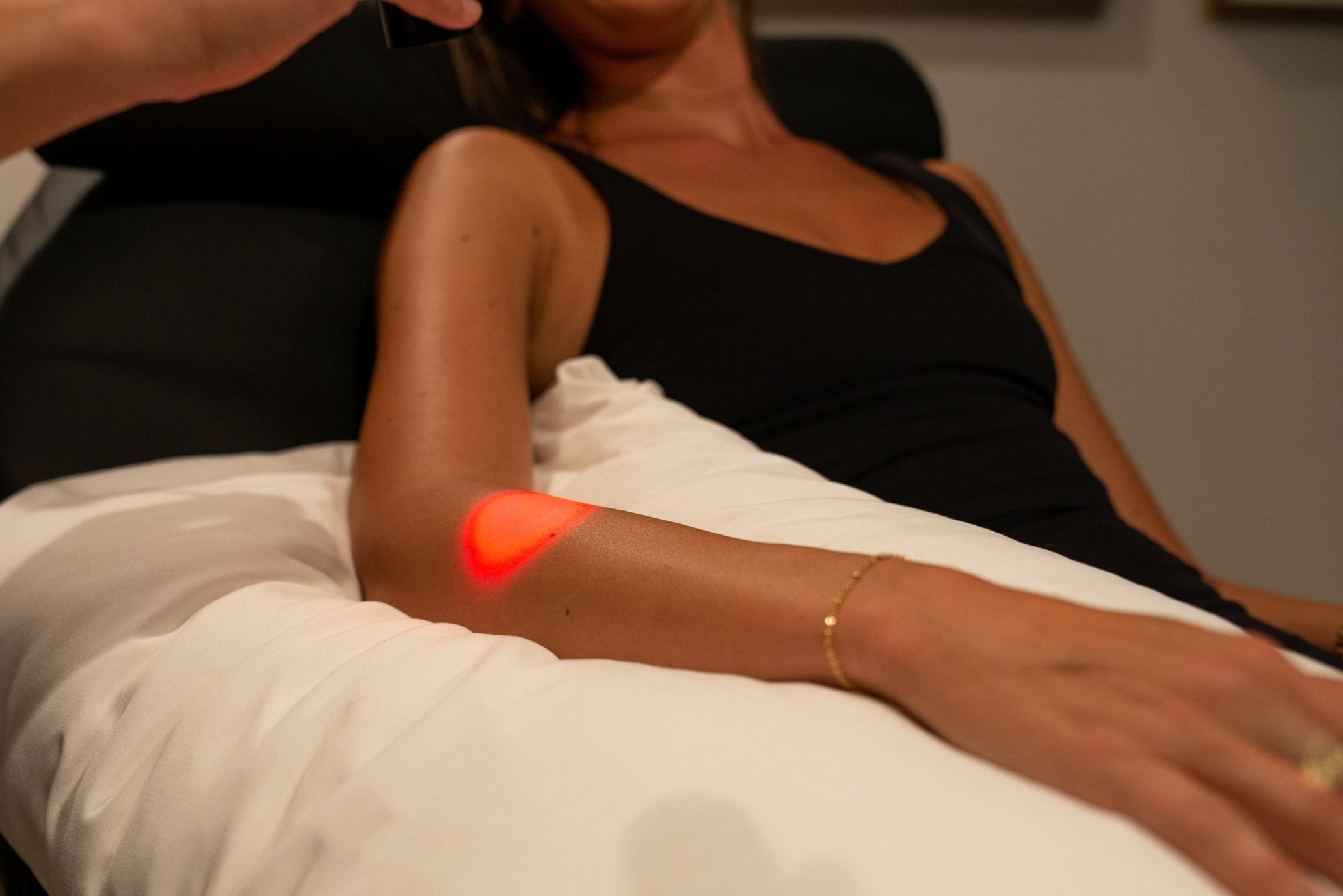 Elbow Pain Treatment San Diego | Healios Laser Therapy